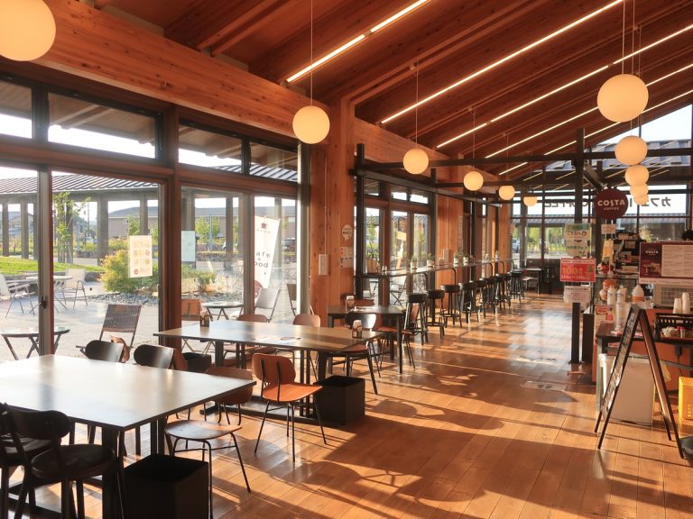 カフェ&レストラン IRACA | 奈良グルメ図鑑